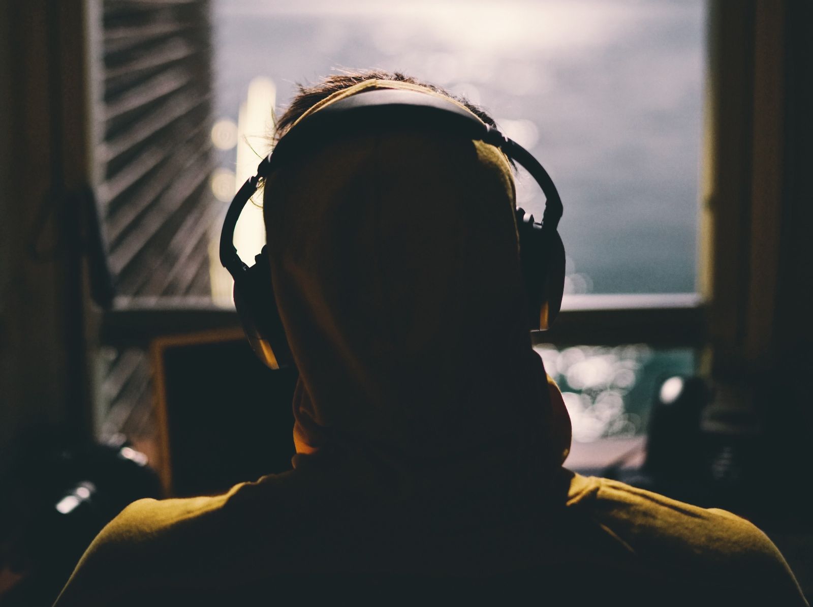 What Is 8D Audio & What’s the Hype About? | Epidemic Sound